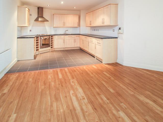 Apartment to rent in Queens Road, Coventry, West Midlands, CV1 | Leaders