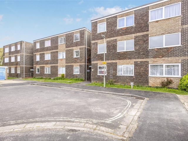 Apartment to rent in Rails Lane, Hayling Island, PO11 | Leaders