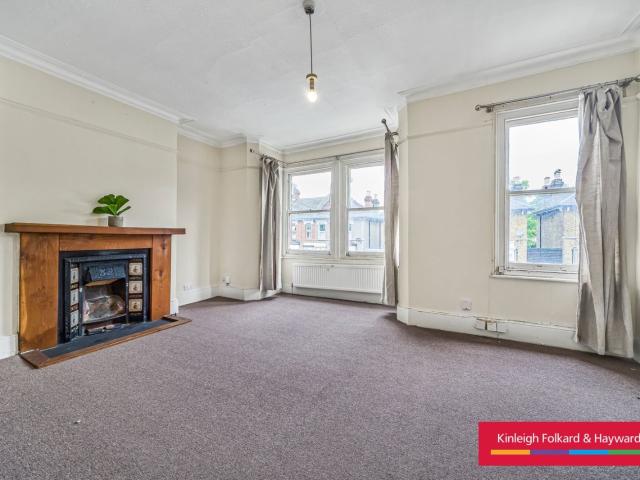 apartment to rent in Ringstead Road, London, SE6
