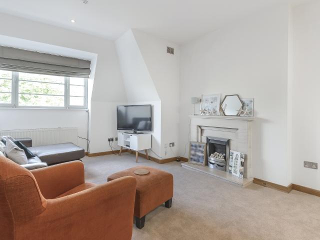apartment to rent in Romeyn Road, Streatham, London, SW16