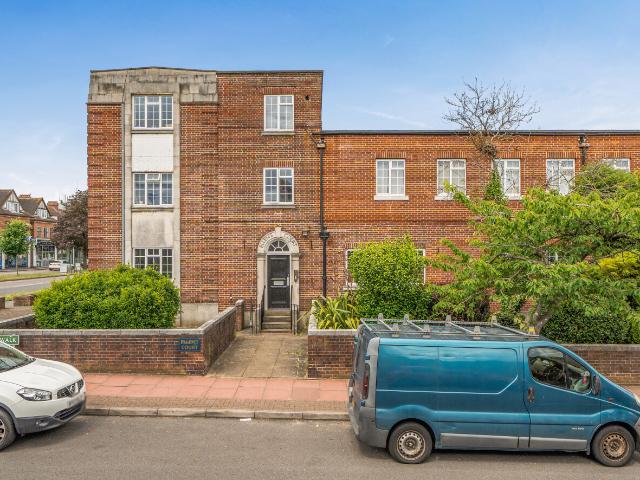 apartment to rent in Rose Walk, West Wickham, Kent, BR4