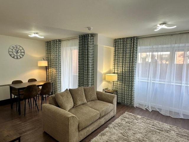 Apartment to rent in Royal Plaza, 2 Westfield Terrace, Sheffield, S1 | Leaders