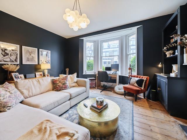 apartment to rent in Santos Road, East Putney, London, SW18