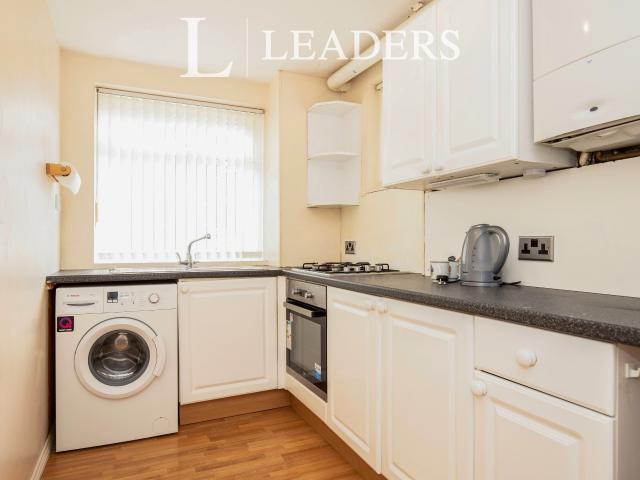 Apartment to rent in Sapphire Drive, Leamington Spa, CV31 | Leaders