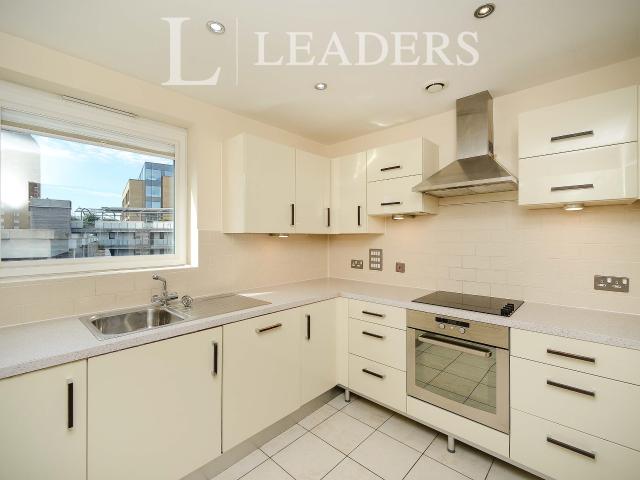 Apartment to rent in Sharpthorne Court, 2 Fleet Street, Brighton, BN1 | Leaders