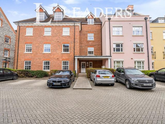 Apartment to rent in St Agnes Place, Chichester, PO19 | Leaders