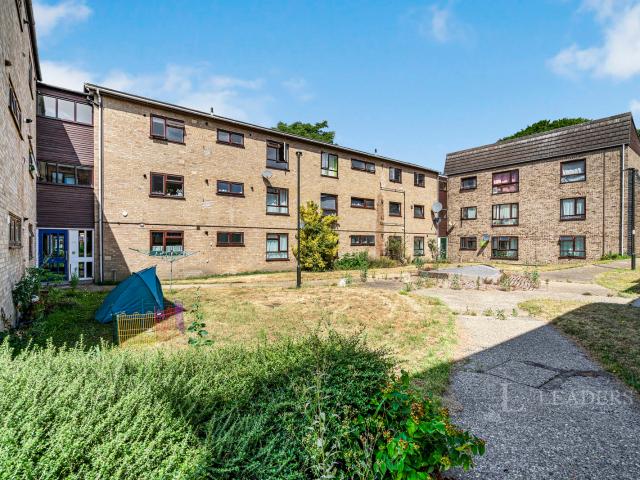 Apartment to rent in St. James Close, Norwich, Norfolk, NR3 | Leaders