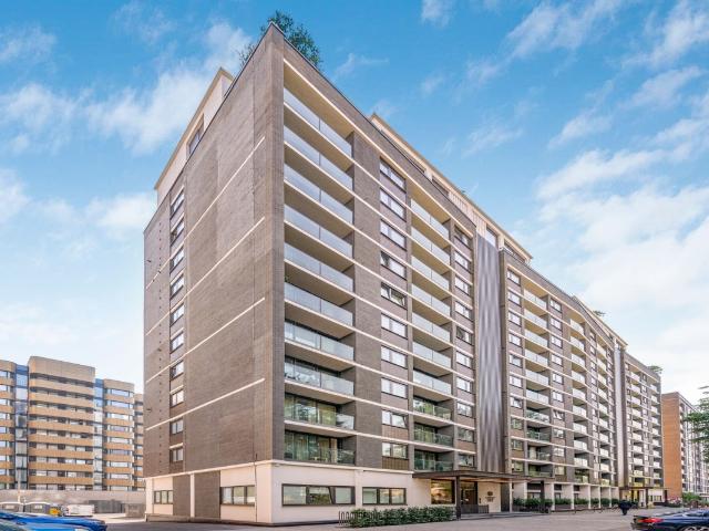 apartment to rent in St. Johns Wood Road, London, NW8