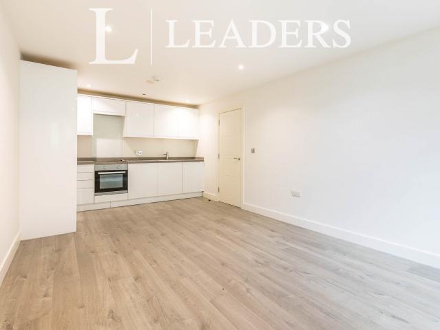 Apartment to rent in St. Johns Hill, Sevenoaks, TN13 | Leaders