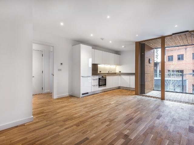apartment to rent in St Marks Square, Bromley, Kent, BR2