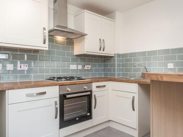 Apartment to rent in Stow Court, Gloucester Road, Cheltenham, GL51 | Leaders