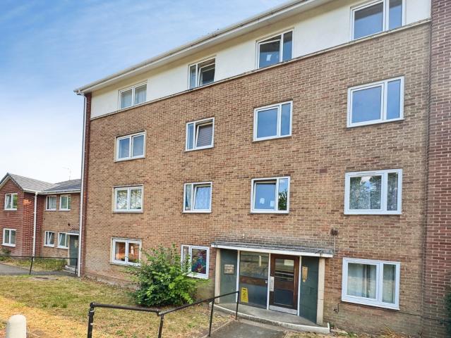 Apartment to rent in Stamford Gardens, Rugby Road, Leamington Spa, Warwickshire, CV32 | Leaders