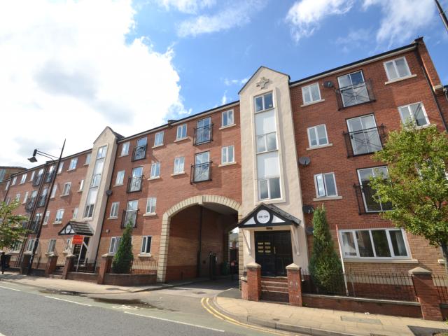 apartment to rent in Stretford Rd, Hulme, Manchester. M15 5FQ