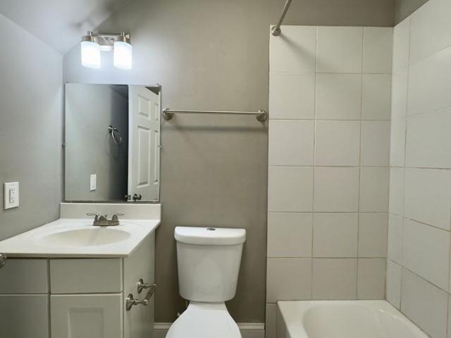 Apartment Units in Downtown, Baltimore, MD! 3 Bedroom Apartment for Rent at 7 W Mulberry St, Baltimore, MD 21201 Downtown Baltimore