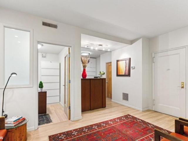 apartment Upper East Side NY DS95693728