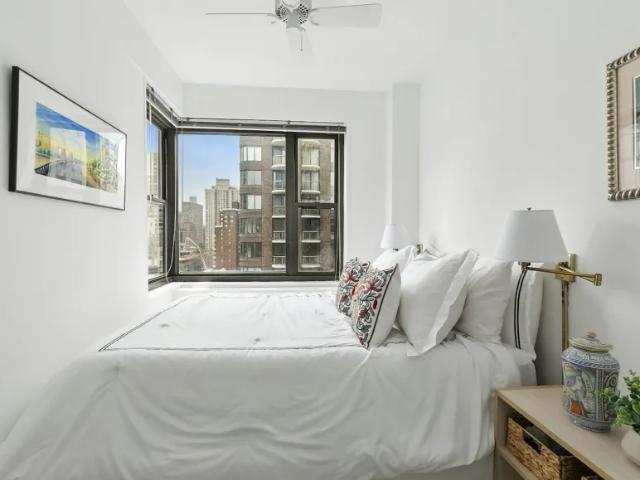 apartment Upper East Side NY ES102245570