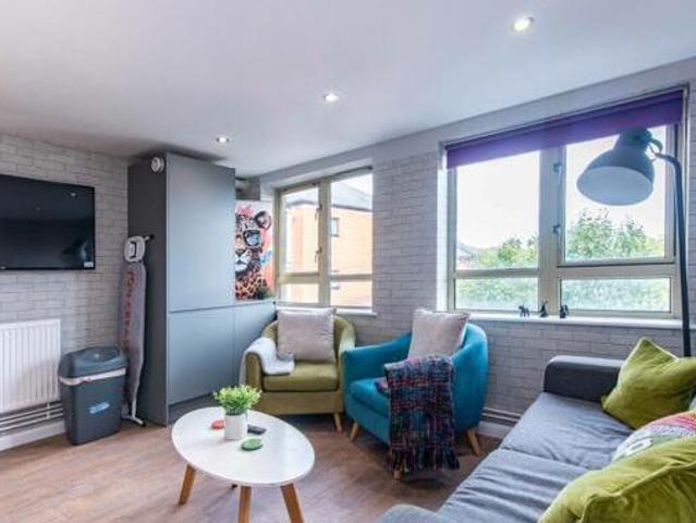 Apartment,varsity City, 6 Bedroom Apartment