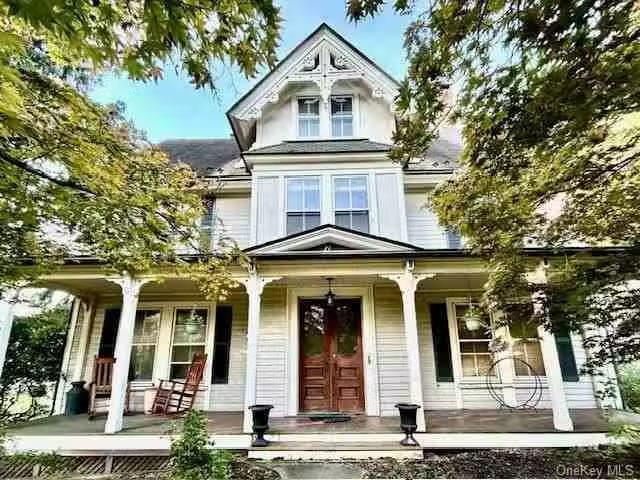 Apartment, Victorian, Two Story, Apartment Warwick, NY 21 G.