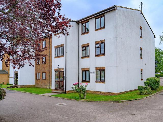 apartmentfor rent at Burley House, Queens Drive, Abbots Langley, WD5