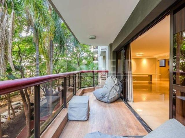 Apartmento à venda no Ilhas Gregas, Pinheiros. 330m² 5 suítes, 4 vagas