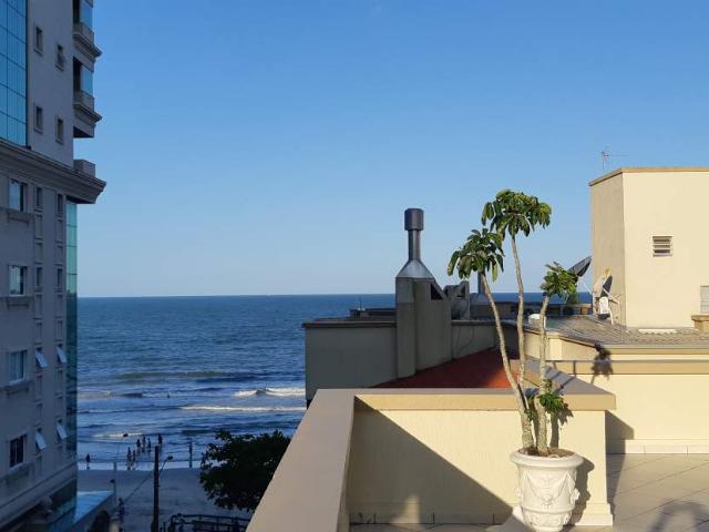 Apartmento amplo e Perfeito a 30metros do Mar em Meia Praia, Itapema/SC!
