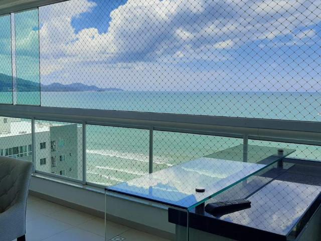 Apartmento Perfeito pé na areai em Meia Praia, Itapema/SC!