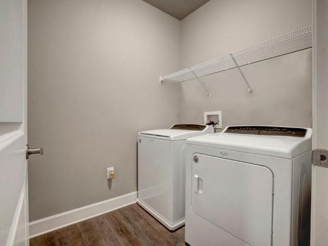Apartments at Eleven240 2 Bedroom Apartment for Rent at 11240 Woolwich St, Charlotte, NC 28216 Wedgewood
