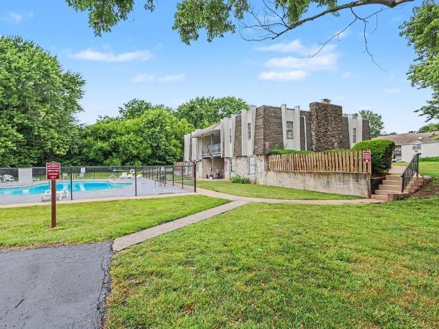Apartments at Georgetown 3 Bedroom Apartment for Rent at 6820 Chapel Dr, Belton, MO 64012