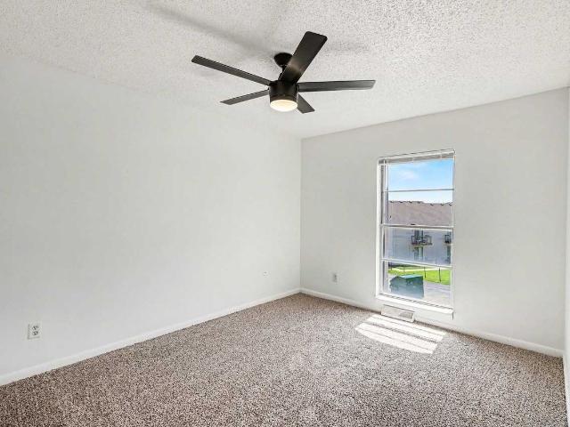 Apartments at Georgetown 1 Bedroom Apartment for Rent at 6820 Chapel Dr, Belton, MO 64012