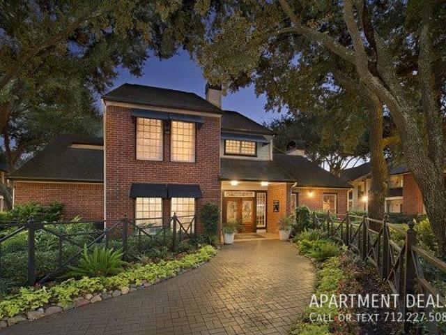 Apartments in Sugar Land. wine tasting, internet lounge, athletic center