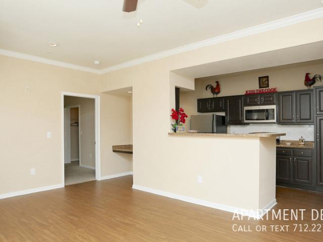 Apartments in Westside. has everything you need and expect in urban luxury living