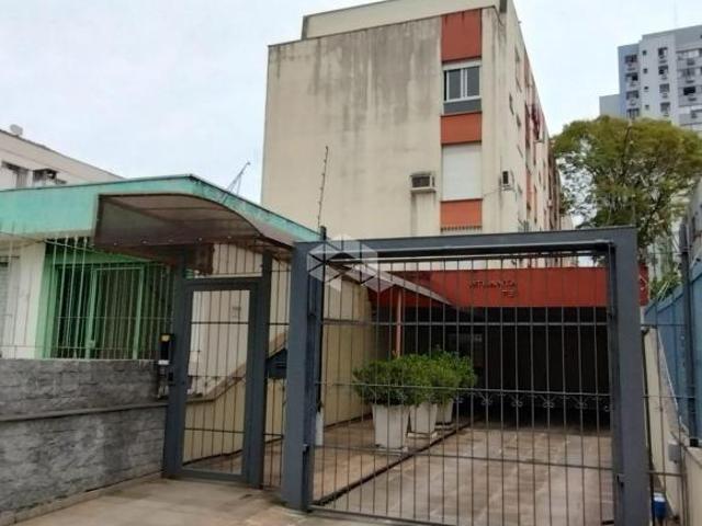 Apartamento 40m², 1 dormitório, elevador, Bairro Menino Deus