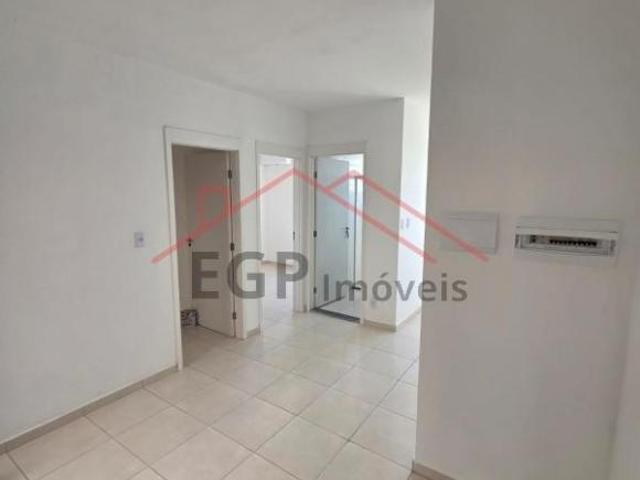 Apartamento 45,95m² térreo Condomínio Lar Toronto Wanel Ville 02 dormitórios, sala de estar, co