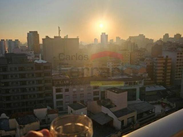 Apartamento 45m² com Varanda à 5 minutos a pé do metro Santa Cecília