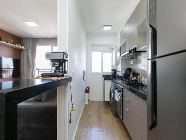 Apartamento 45m² com vista livre, 12º andar, mobiliado, varanda e garagem