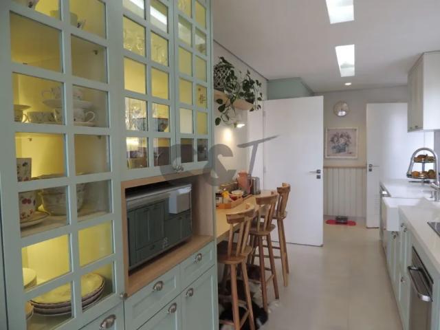Apartamento 4 Dormitórios 3 Suítes à Venda na Vila Andrade São Paulo/SP