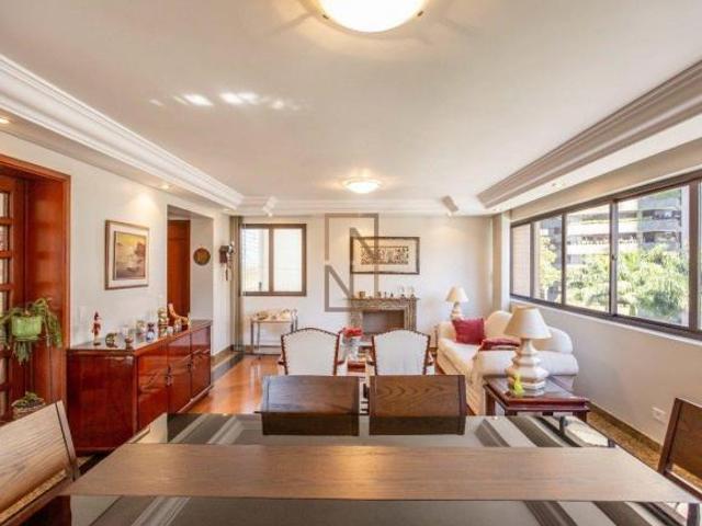 Apartamento 4 dormitórios no Cabral!