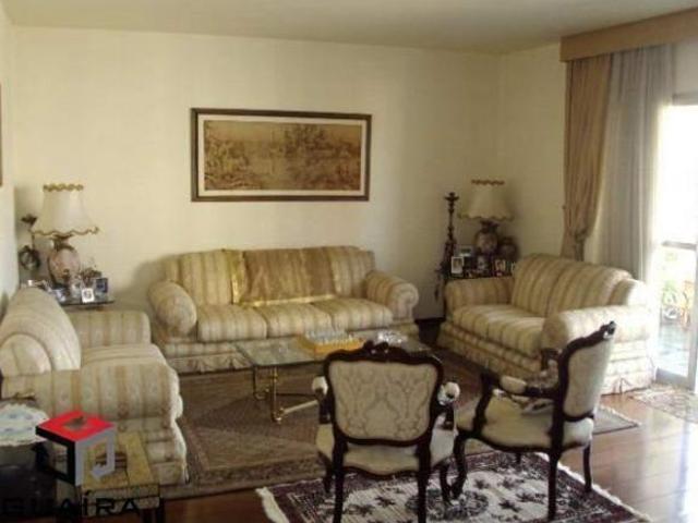 Apartamento 4 Dormitórios com 220m² em Moema São Paulo SP
