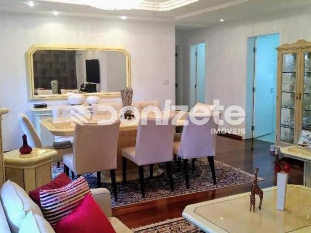 Apartamento 4 Dormitórios com 2 Vagas no Jardim, Santo André – 158 m², Frente