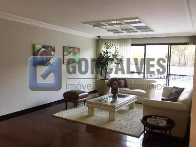 Apartamento 4 Dormitórios com 3 Vagas — Vila Dayse, SBC