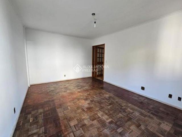 Apartamento 4 dormitórios com vaga próximo a Sogipa no Higienópolis