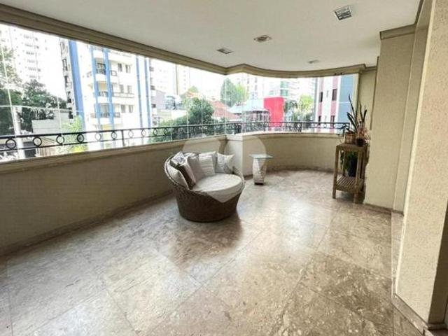 Apartamento 4 dormitórios com suíte à venda em Santana