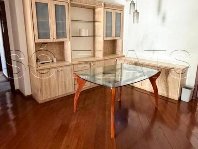Apartamento 4 Dormitórios em Moema com Suíte e Varanda Próximo ao Metrô