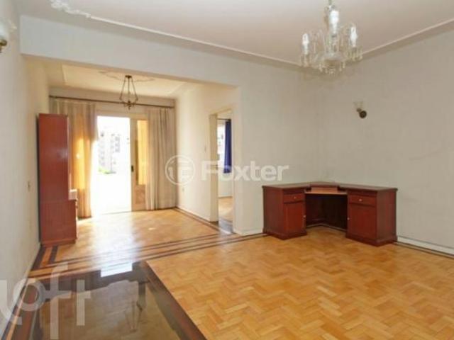 Apartamento, 4 dormitórios, 149.45 m², em Independência