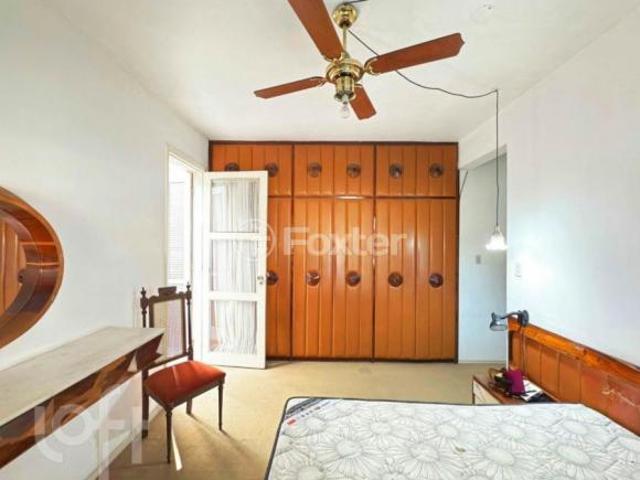 Apartamento, 4 dormitórios, 150 m², em Bom Fim