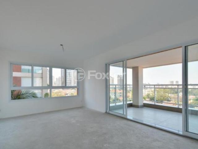 Apartamento, 4 dormitórios, 150 m², em Vila Mariana