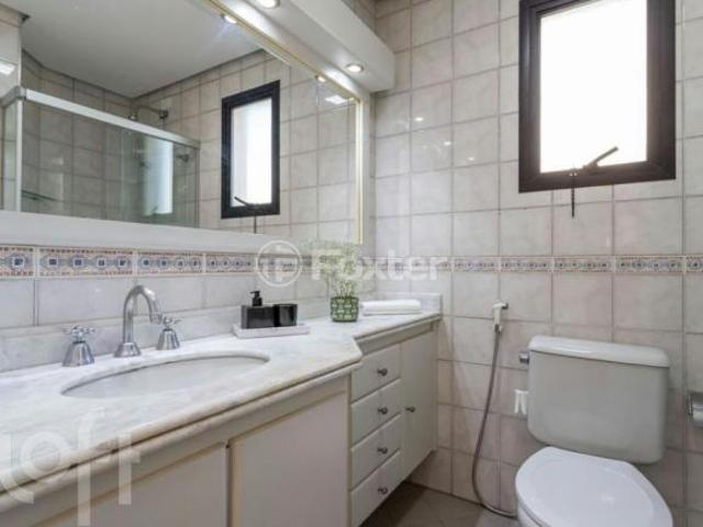 Apartamento, 4 dormitórios, 152 m², em Vila Clementino