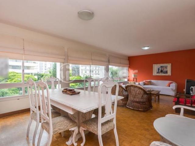 Apartamento, 4 dormitórios, 167.42 m², em Moinhos de Vento