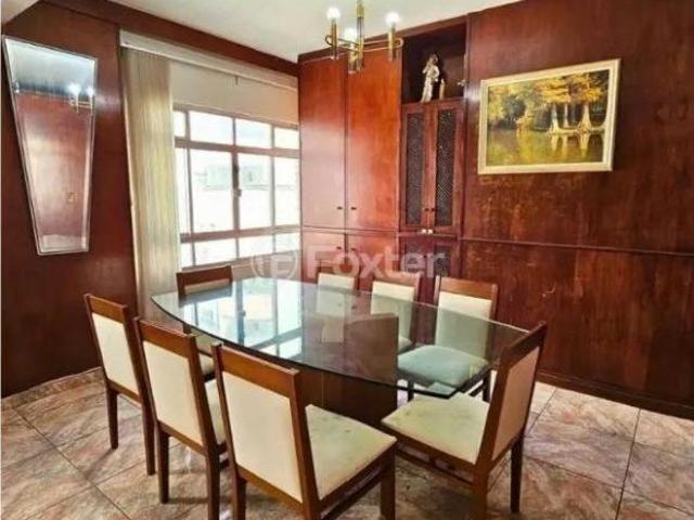 Apartamento, 4 dormitórios, 171 m², em Consolação