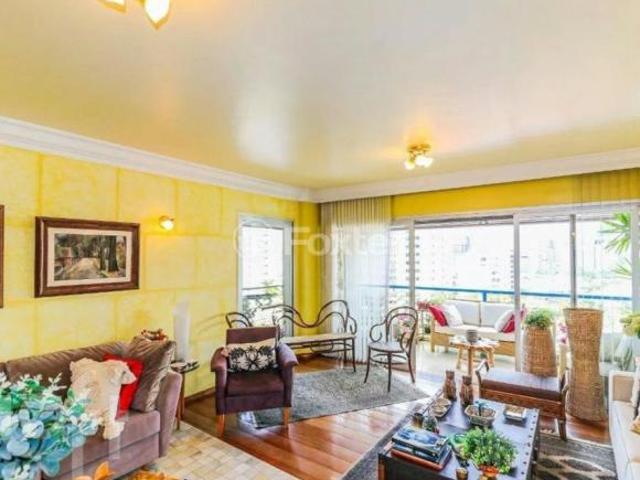 Apartamento, 4 dormitórios, 180 m², em Chácara Santo Antônio Zona Sul
